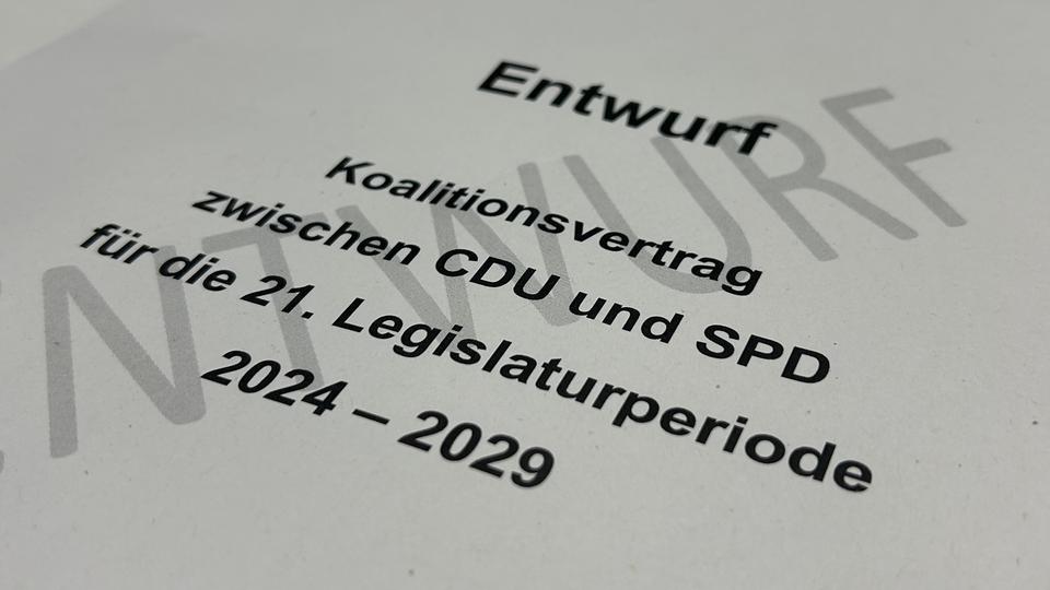 Hier ist der Koalitionsvertrag von CDU und SPD | hessenschau.de | Politik Hier ist der Koalitionsvertrag von CDU und SPD | hessenschau.de | Politik