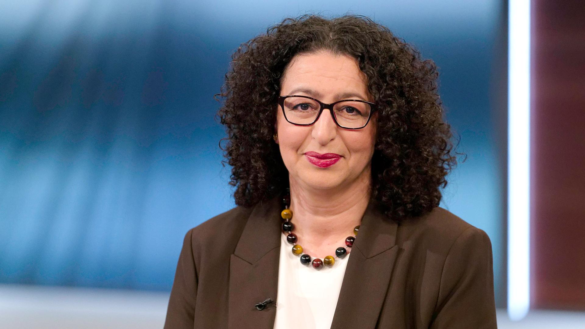 Gericht bestätigt Rauswurf von Ex-Staatssekretärin - Audio ... Gericht bestätigt Rauswurf von Ex-Staatssekretärin - Audio ...