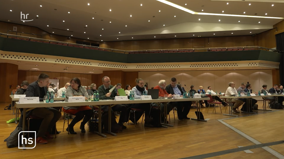 Demokratie heute – die Stadtverordnetenversammlung - Video ... Demokratie heute – die Stadtverordnetenversammlung - Video ...